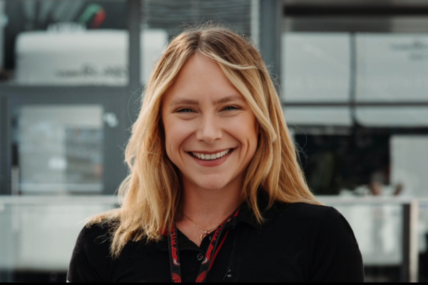 Book Ruth Buscombe - F1 Race Strategist & Keynote Speaker